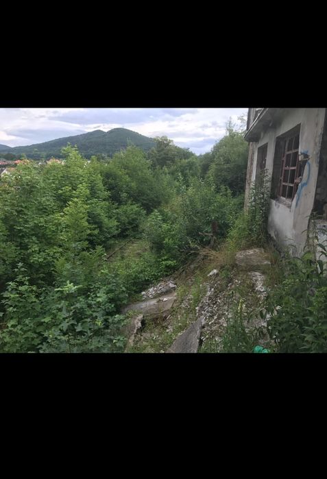 Dzialka budowlano-uslugowa z budynkiem gospodarczym Wojcieszow ...