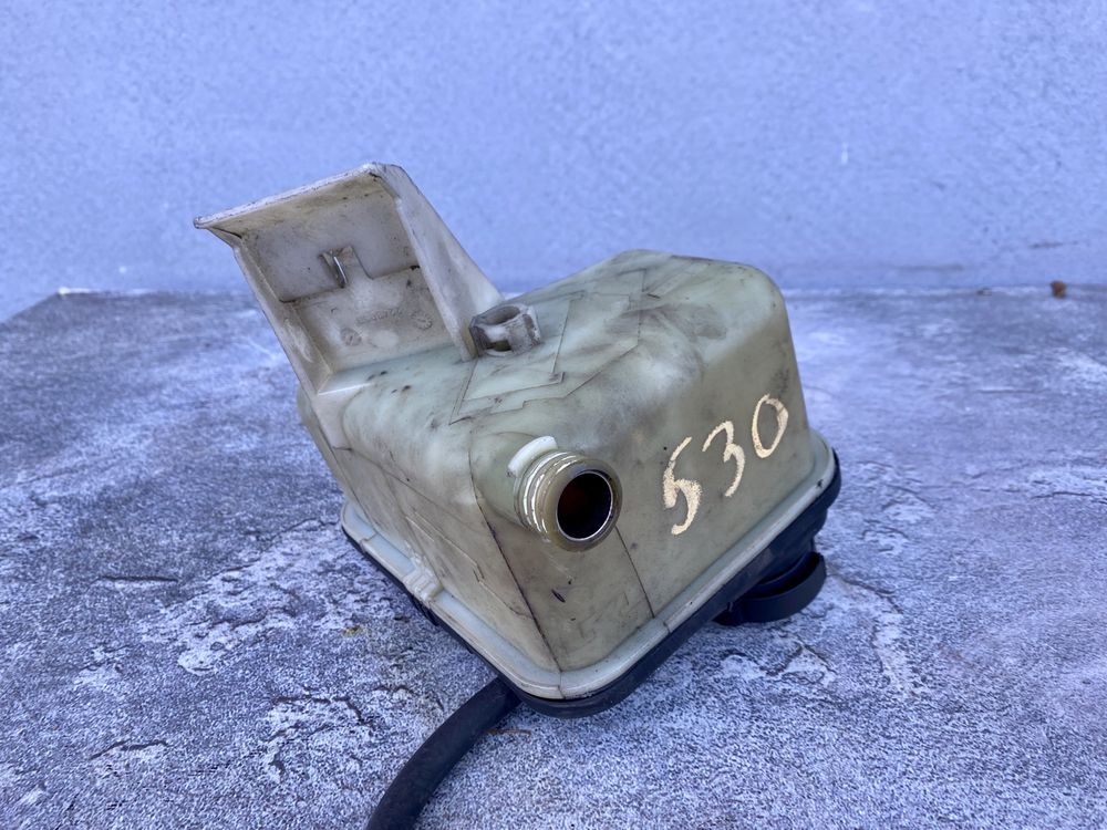 Бачок антифризу BMW E39 E38 M57 M47 M51 2.5 3.0 2.0 дизель БМВ Е39 Е38 ...