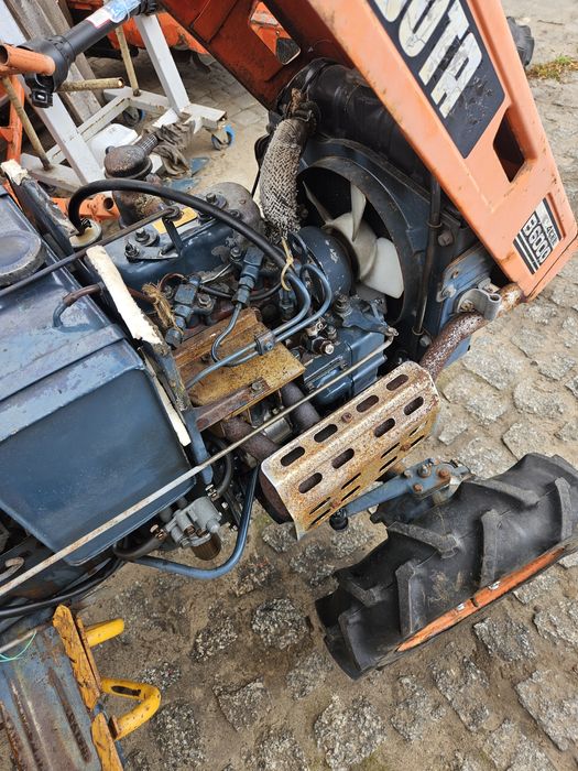 Kubota B6001 4X4 (B7001 B1600 B6000,B5000) mini traktorek japoński ogr Aleksandrów Kujawski • OLX.pl