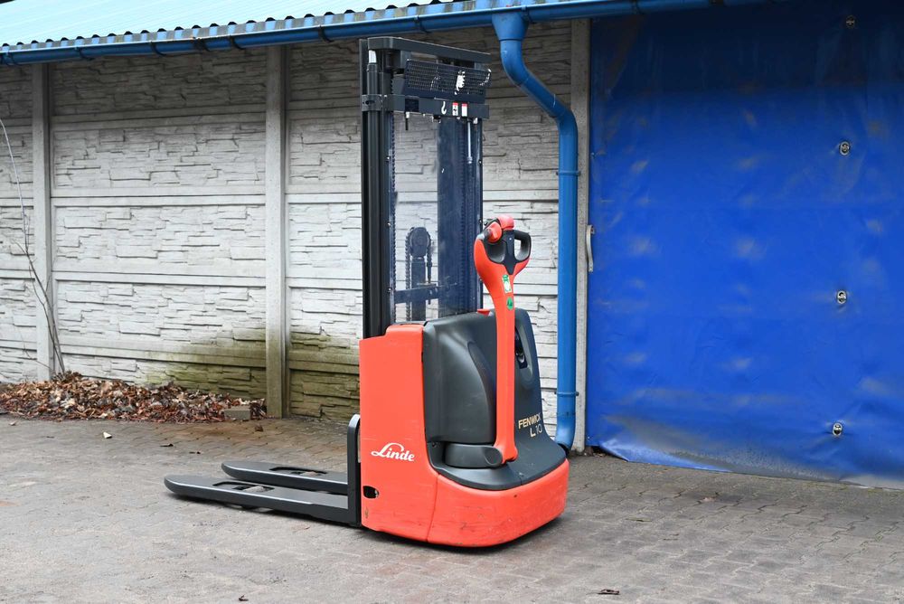 Paleciak elektryczny Linde L10 Triplex 440cm 2019rok 357mth FHP 335 ...