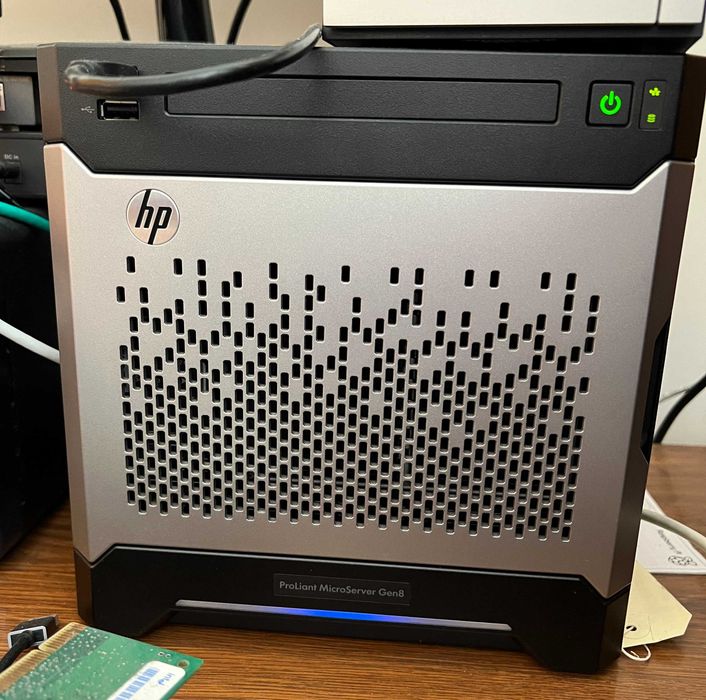 HP Microserver Gen8 - Xeon E3-1230V2 - 16Gb RAM - 4x 2Tb WD Red - P222 ...