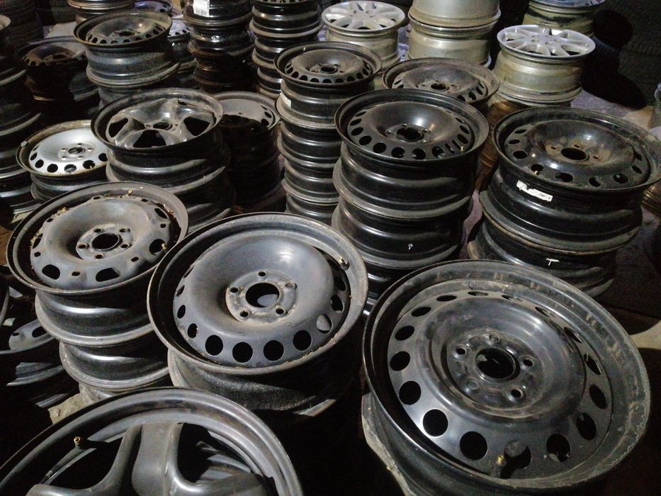 Диски R16 5x114,3 оригинал Renault Megane 3 ,Nissan Qashqai Leaf: 1 000 ...