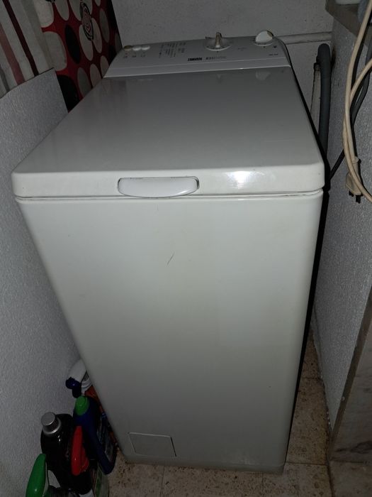 Maquina de lavar Roupa (tampa superior) Moita • OLX.pt