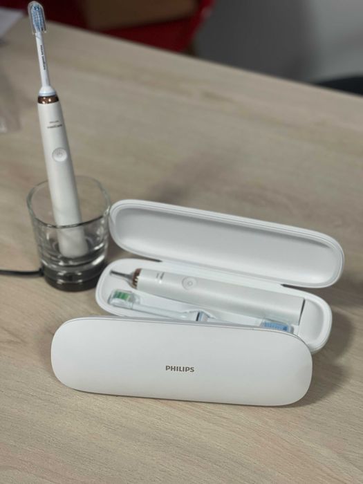 Sprzedam szczoteczki soniczne Philips Września • OLX.pl