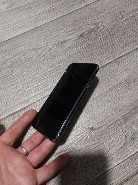 Телефон iPhone XR 64GB: 550 грн. - Смартфони / мобільні телефони Лубни ...