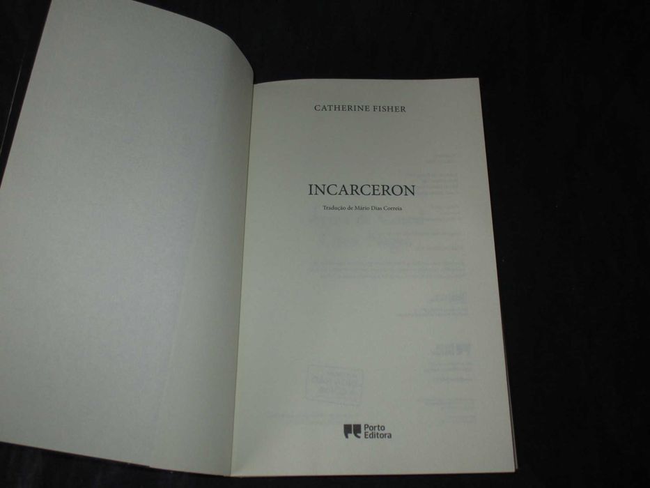 Livro Incarceron Catherine Fisher Parque das Nações • OLX Portugal