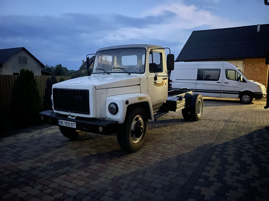 Газ 3307 бензин газ саз 3307: 2 500 $ - Вантажні автомобілі Володимирець на Olx