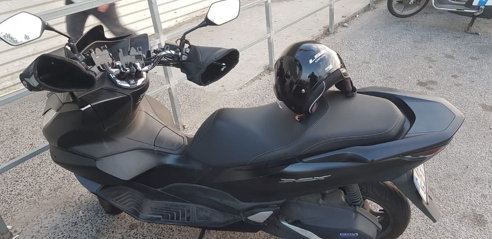 Mota pcx para vendair Encosta do Sol • OLX.pt