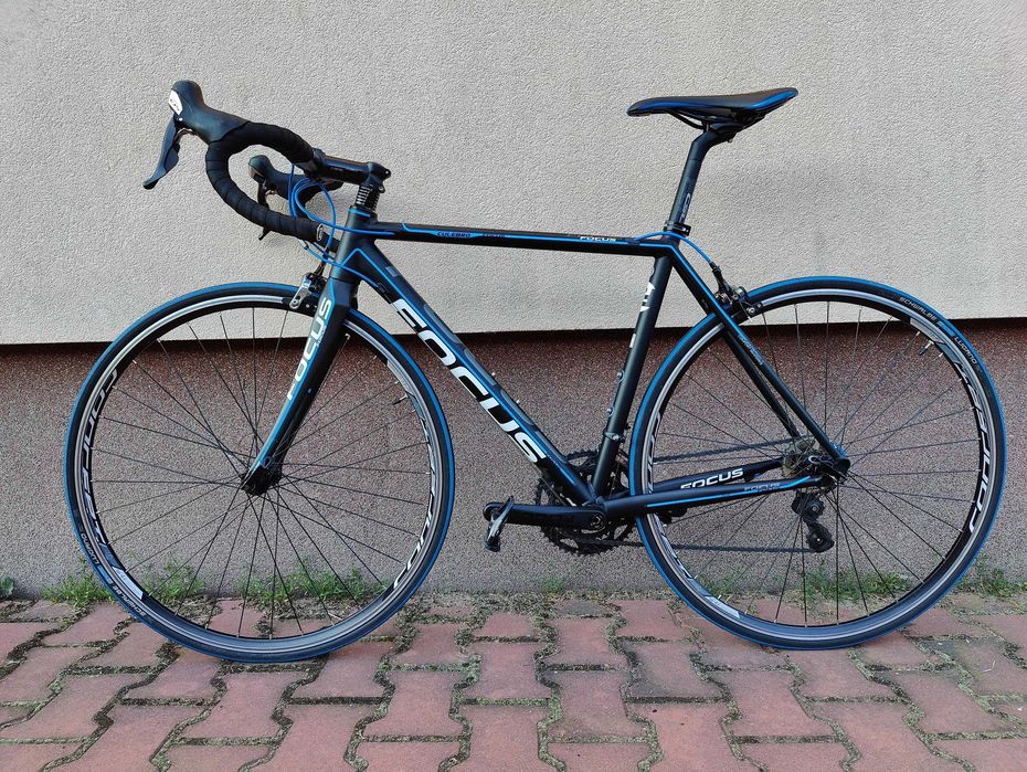 Rower szosowy FOCUS Culebro 2.0 Shimano 105 r. S alu carbon Szosa ...