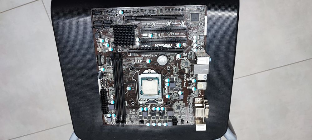 Motherboard ASRock B75M-GL (Socket/LGA 1155) Quinta do Conde • OLX.pt