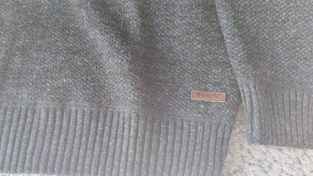 Новий світер Bench L: 1 000 грн. - Светр Дніпро на Olx