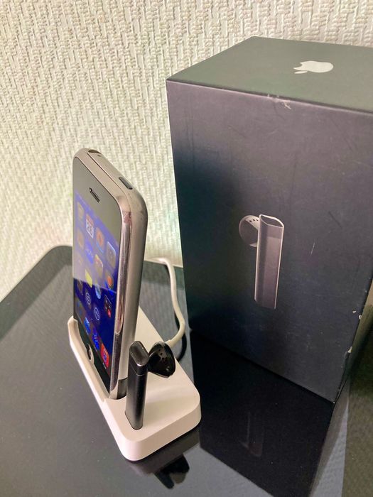Apple iPhone 2g и IPhone Bluetooth Headset легенда раритет в коллекцию ...