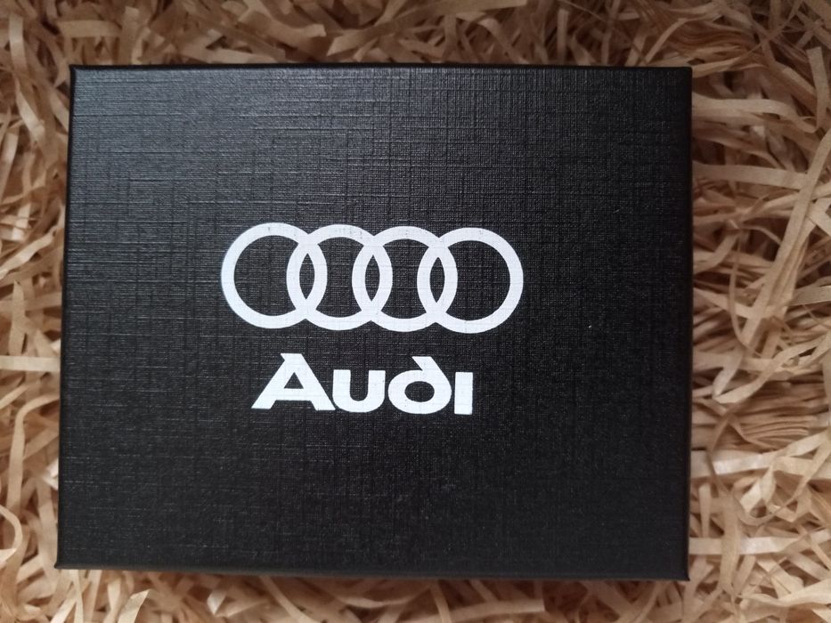 Pen Drive Audi 64GB USB Novo Box auto Caixa chave Glória E Vera Cruz ...