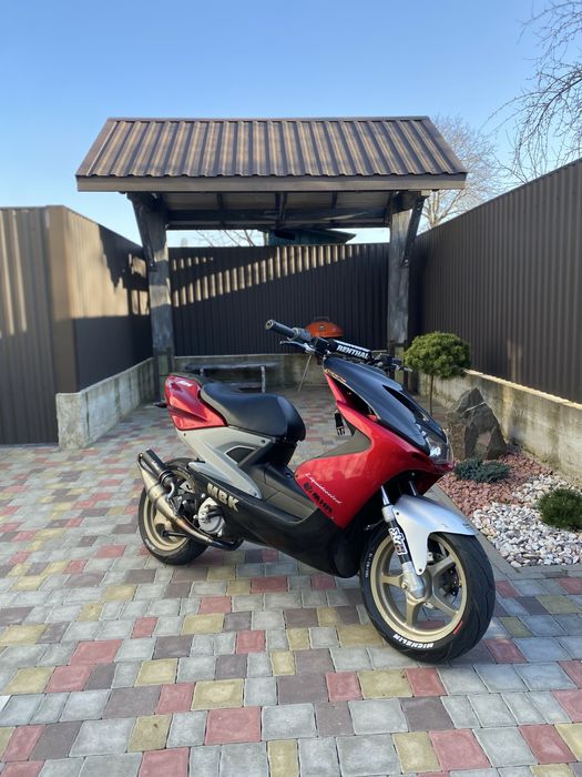 Yamaha aerox MBK: 1 600 $ - Мопеди / скутери Рівне на Olx