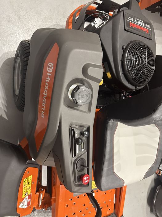 Husqvarna Z242F 2 lata gwarancji Kawasaki651 cm3 Ludwików • OLX.pl