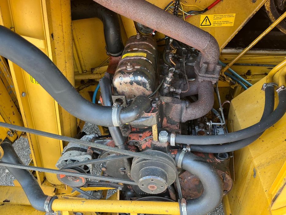 Kombajn Zbożowy Sampo Rosenlew 500 Kabina-Sieczkarnia Sprowadzony ...