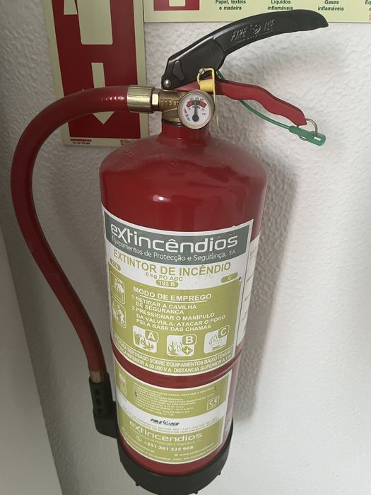 Extintor po quimico Torres Vedras (São Pedro, Santiago, Santa Maria Do ...