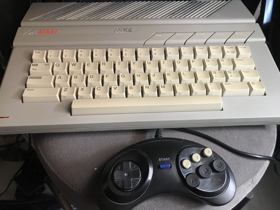 Atari 65XE (zestaw ) Brodniki • OLX.pl