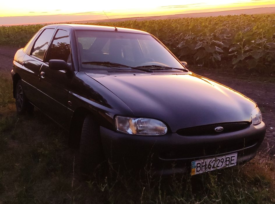 Ford Escort 1997года: 1 500 $ - Ford Подольск на Olx