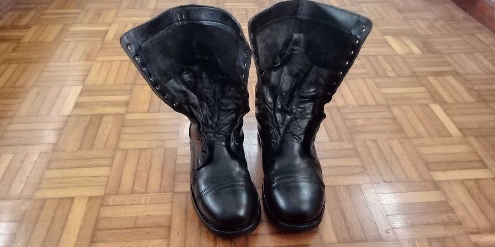 Botas da tropa autênticas militares Exército tamanho 44 Areeiro • OLX.pt
