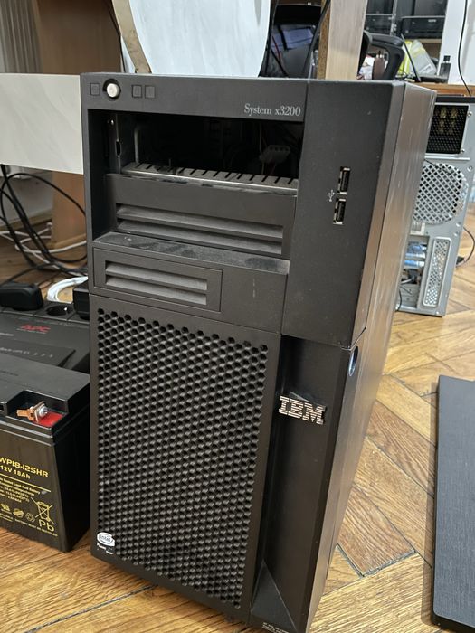 Сервер IBM system x3200: 2 200 грн. - Периферійні пристрої Львів на Olx