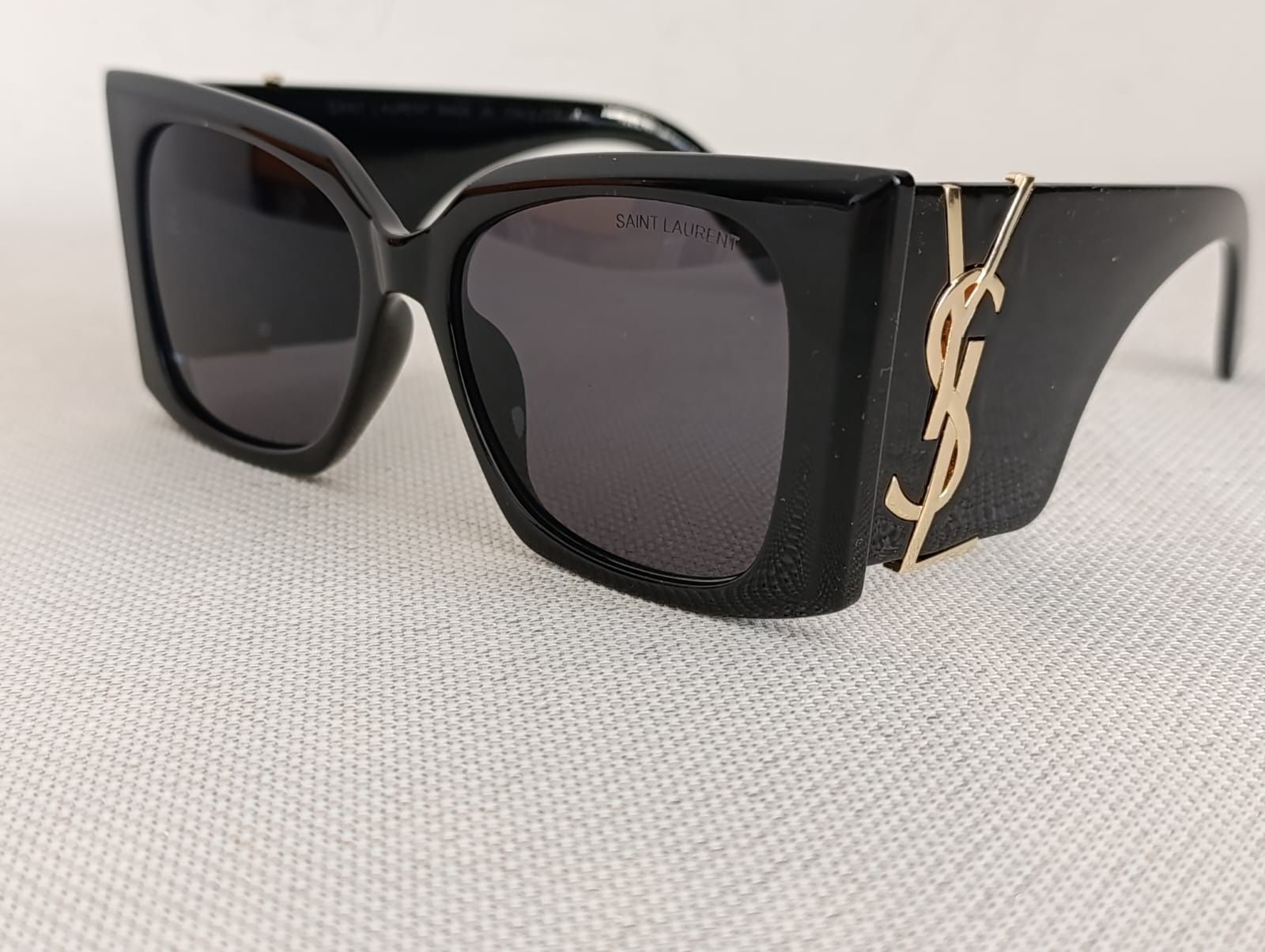 YSL_damskie czarne okulary przeciwsłoneczne złote logo duże kocie nowe ...