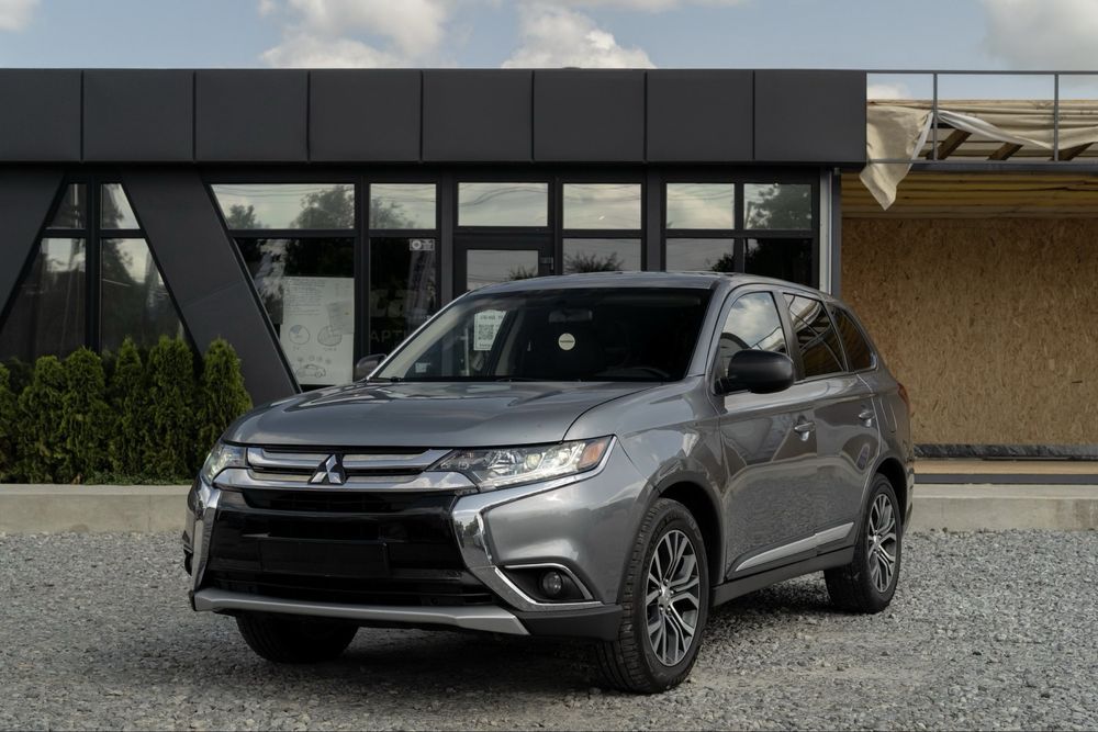 Mitsubishi Outlander ES 2017: 13 200 $ - Mitsubishi Чернівці на Olx