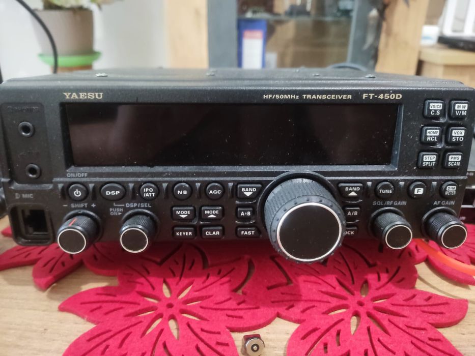 Radiostacja Yaesu FT-450D z ATU + Mikrofon stołowy Yaesu M-70 Zabrze • OLX.pl
