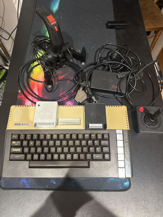Atari 800xl 2 joye zasilacz i sygnal video Scart/euro Brwinów • OLX.pl