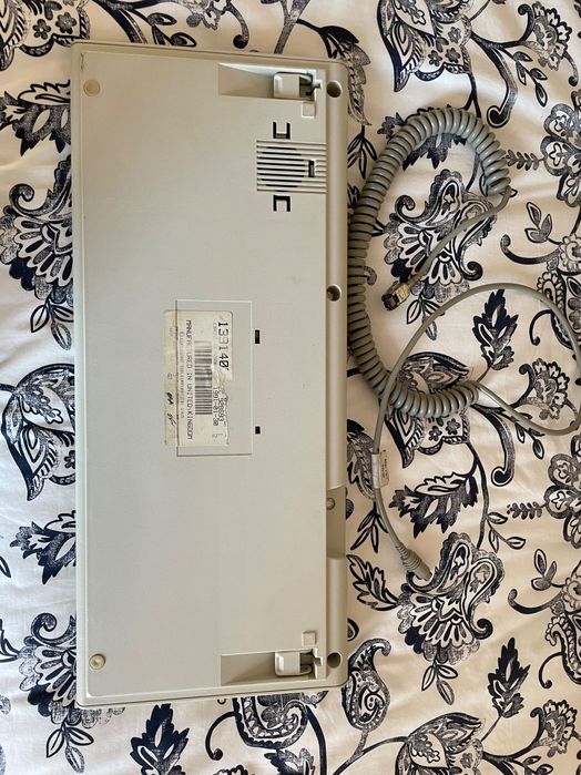 Teclado IBM Model M - Layout Espanhol Portimão • OLX.pt