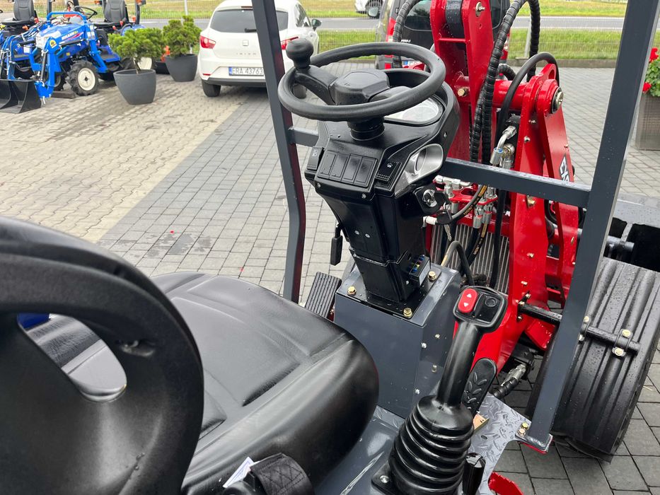 EXCAT X170 MINI ŁADOWARKA 4x4 1500kg PERKINS raty, leasing Radomsko ...