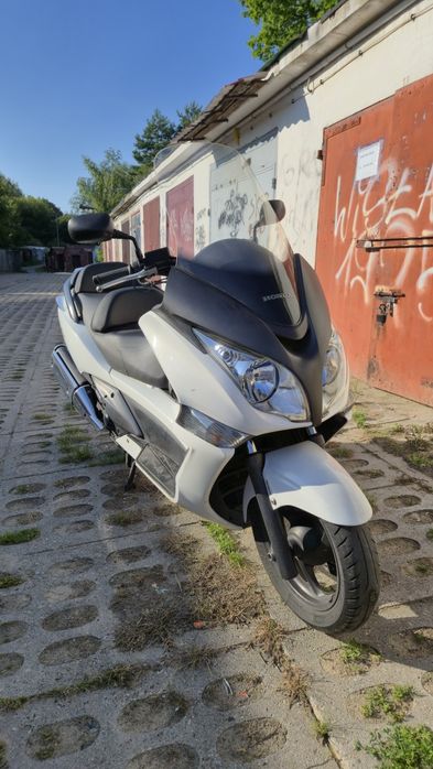 Honda Silverwing 400 Sandomierz • OLX.pl