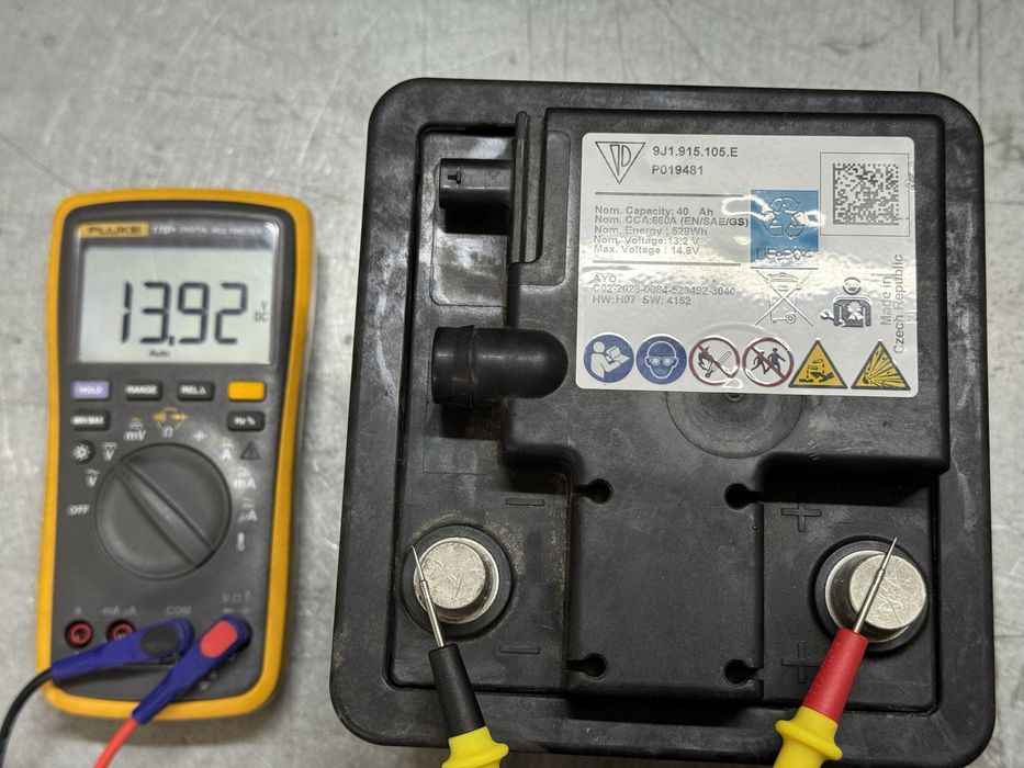 Ремонт аккумулятора 12в Porsche Taycan, Audi e-tron P1B0200 - Авто ...