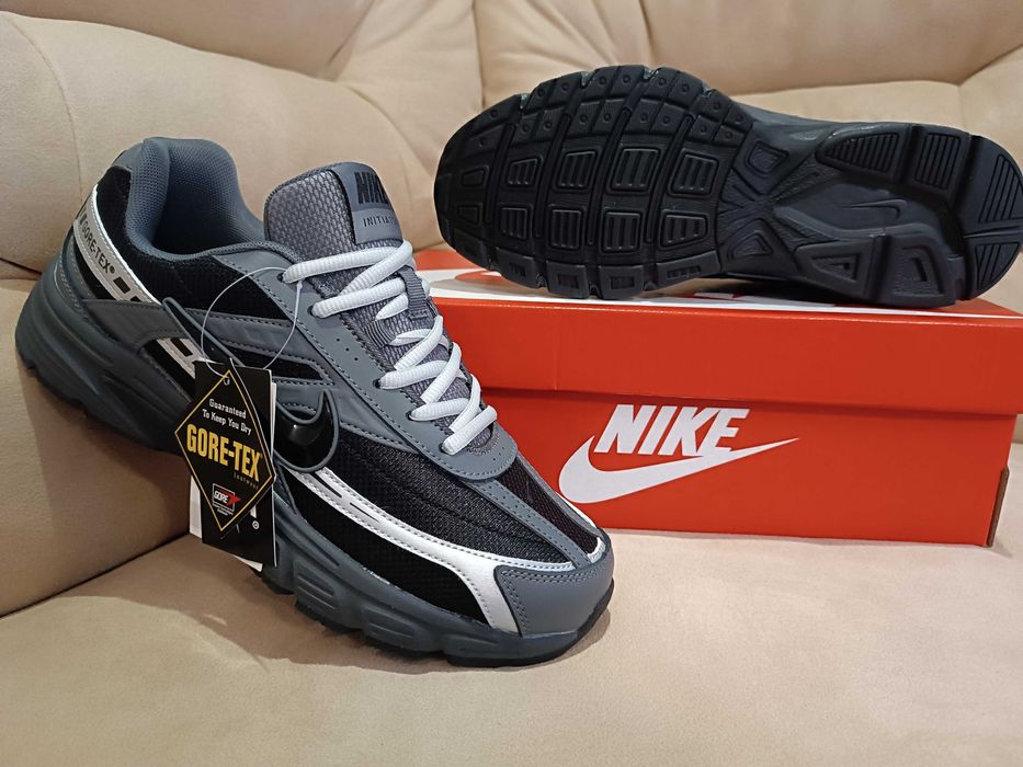 Чоловічі кросівки Nike Initiator gore-tex: 1 890 грн. - Кросівки для ...