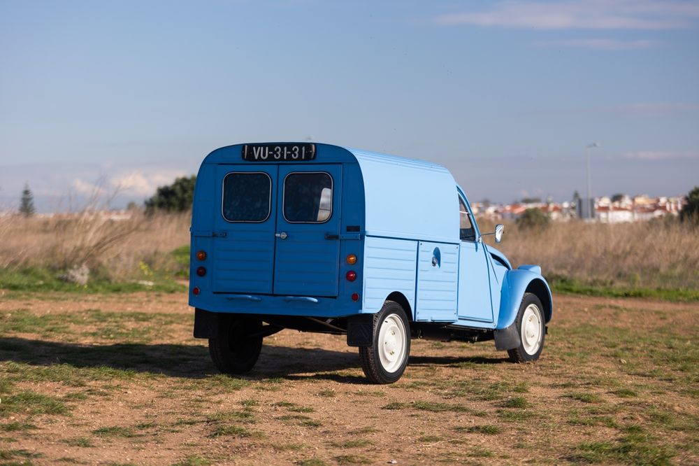 Citroën 2cv Azu 250 Carcavelos E Parede • OLX.pt
