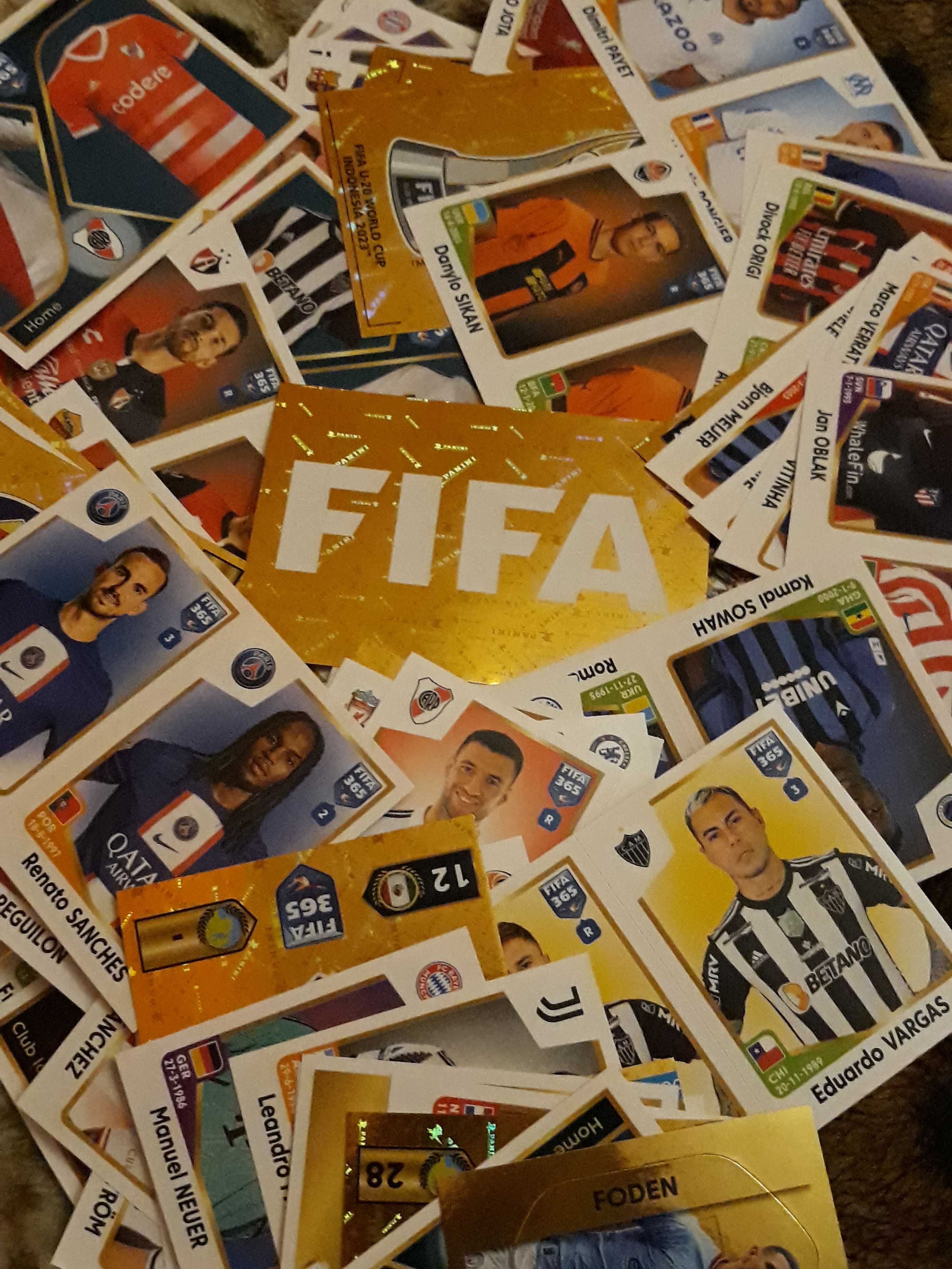 Naklejki Panini FIFA 365 Gostyń • OLX.pl