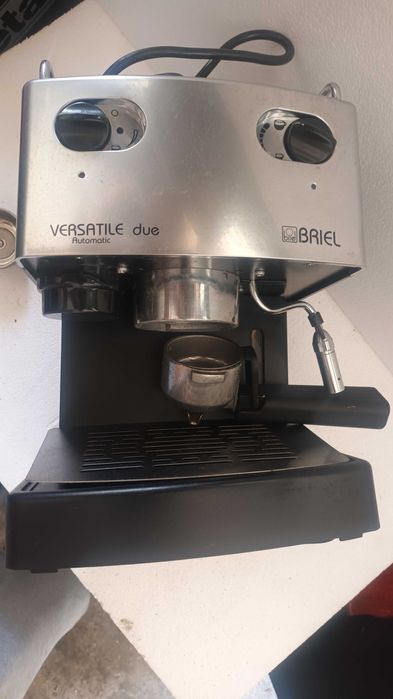 Maquina café BRIEL versatile due automatic Gulpilhares E Valadares ...