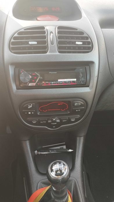 Peugeot 206 1.4 HDI Completo baixei pra vender logo. Glória E Vera Cruz ...