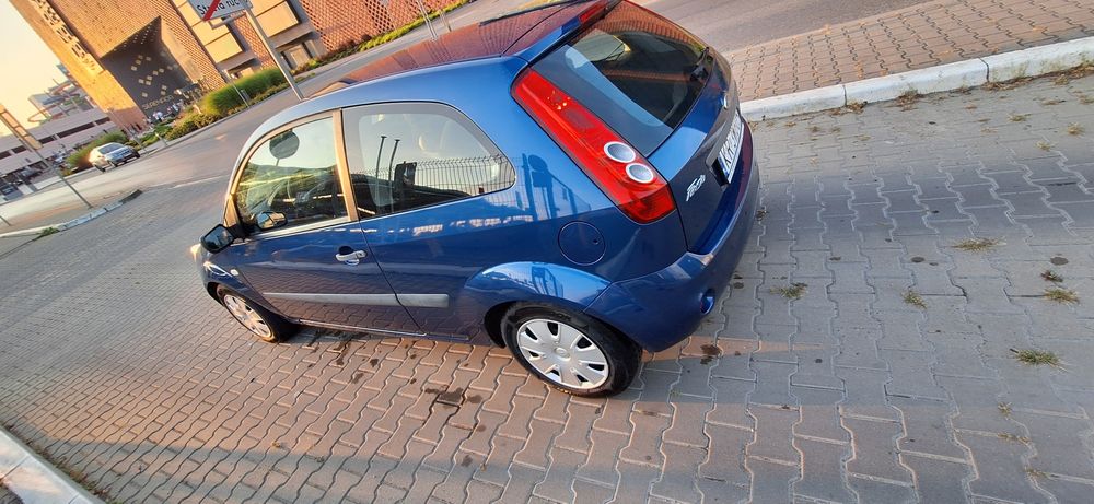 Sprzedam Ford Fiesta MK5 1.3b 2006r polift Kraków Nowa Huta • OLX.pl