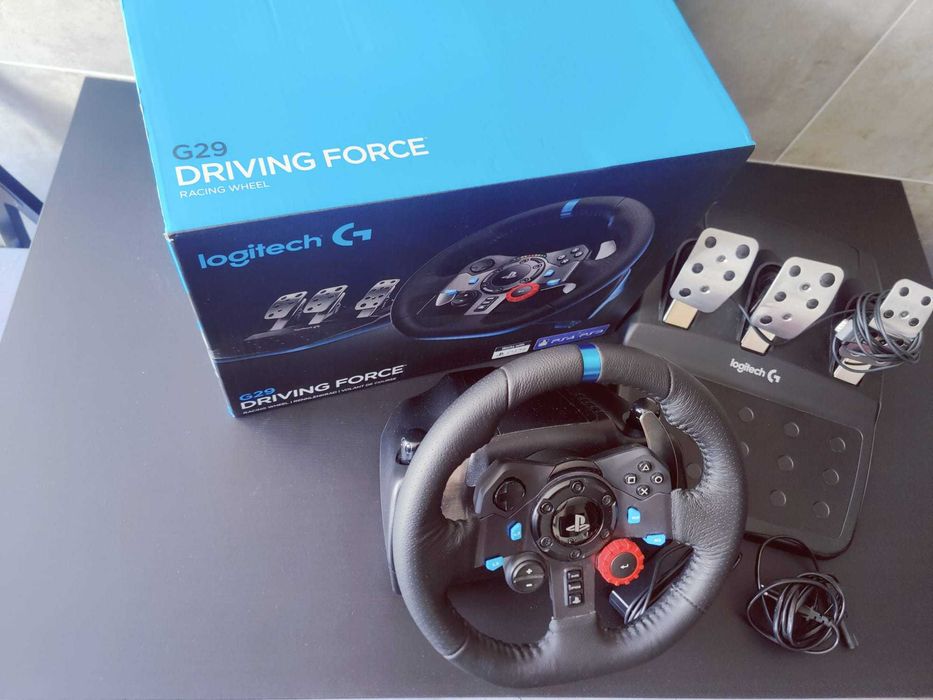 Logitech Volante+pedais G29 Driving Force (PC/PS3/PS4/PS5) Loures • OLX.pt