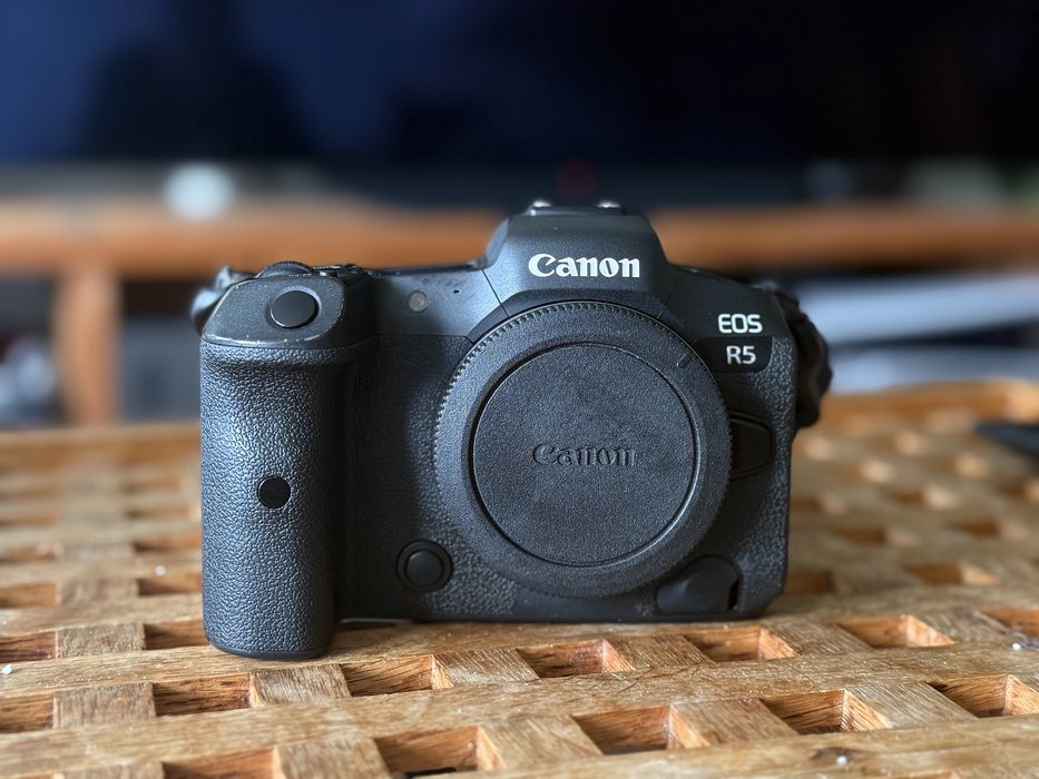 Canon Eos R5 (2021) Misericórdia • OLX.pt