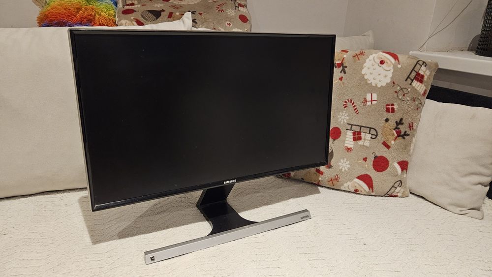 Monitor 24" SAMSUNG Kraków Łagiewniki-Borek Fałęcki • OLX.pl