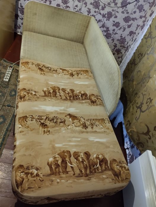 Кровать ліжко з красивими тиграми 1 000 грн Меблі для спальні Новомосковськ на Olx