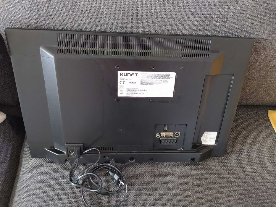 Televisão Kunft 22VLM14 avariada Encosta do Sol • OLX.pt