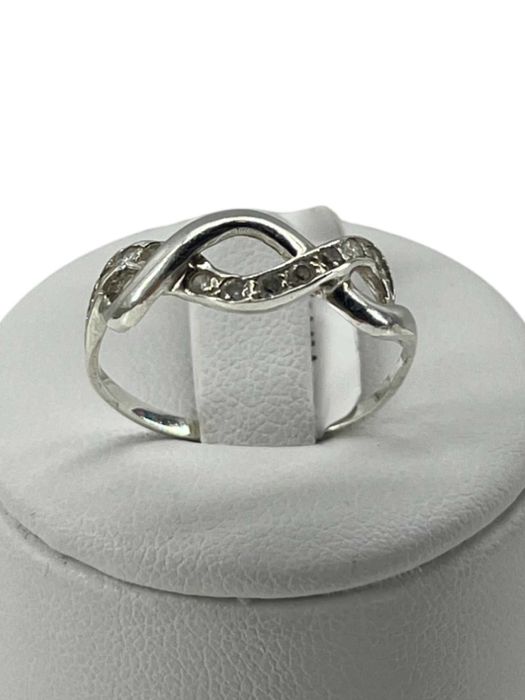 Srebrny pierścionek z cyrkoniami P: 925, G: 1,43 Gdynia Wzgórze Świętego Maksymiliana • OLX.pl