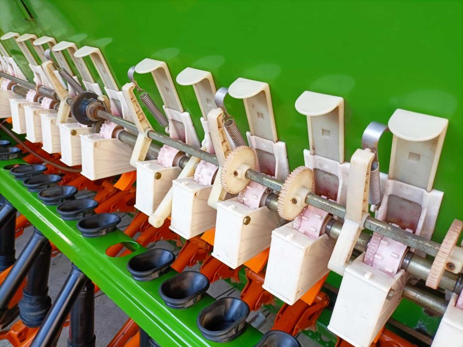 Siewnik Amazone D8-25 SPECIAL, znaczniki, ścieżki grabki poznaniak d7 ...