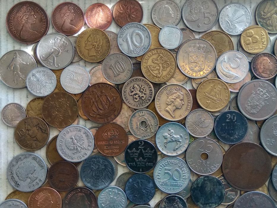 100 монет світу всі континенти. Монеты мира, есть старинные.микс,набор ...