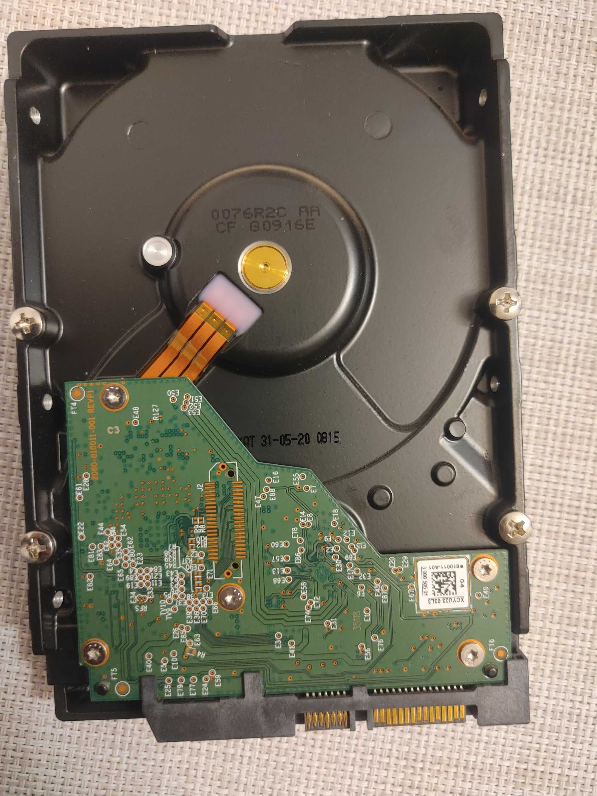 Жосткий диск 4TB: 2 000 грн. - Зовнішні накопичувачі Шепетівка на Olx