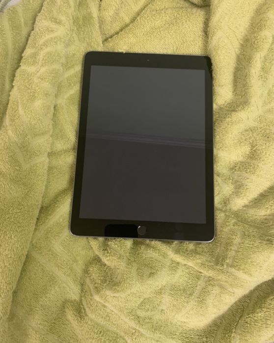 IPad 5 Apple айпад 5 планшет 5: 5 000 грн. - Планшетні комп'ютери Львів на Olx