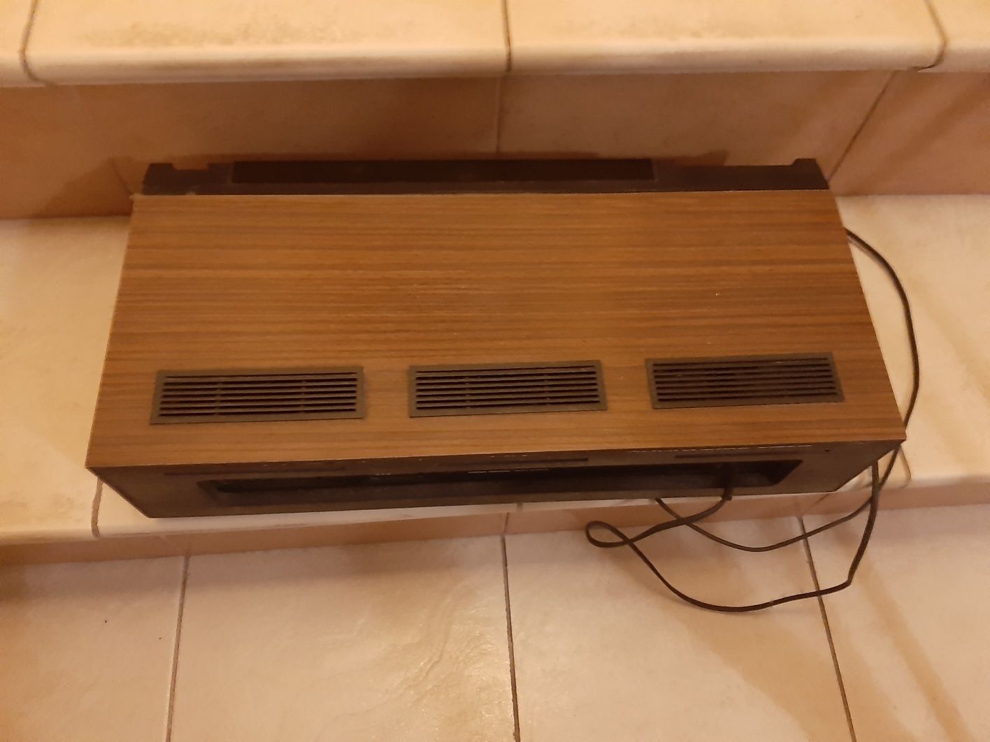 Radio unitra prl Radyjko vintage okleina skarby dziadka lata80te Unitr ... Radio unitra prl Radyjko vintage okleina skarby dziadka lata80te Unitr ...